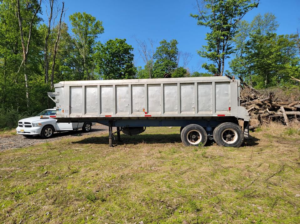 28 ft dump truck * AAJ CONSULTING & SALES LLC