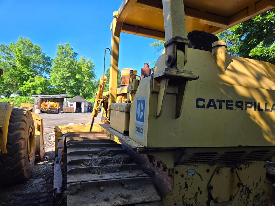 CAT D6C * AAJ CONSULTING & SALES LLC