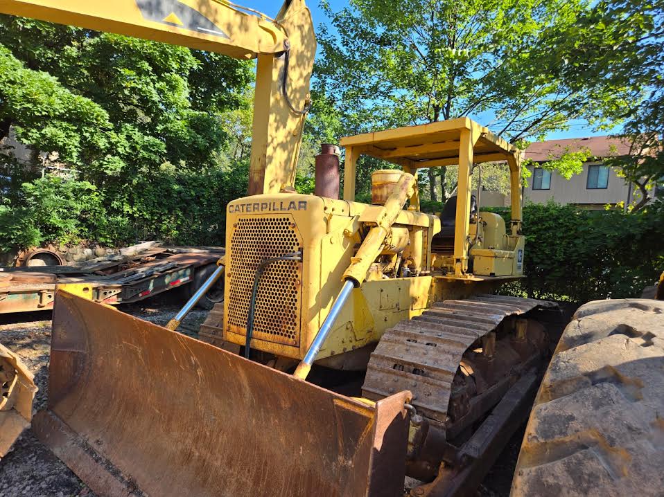 CAT D6C * AAJ CONSULTING & SALES LLC